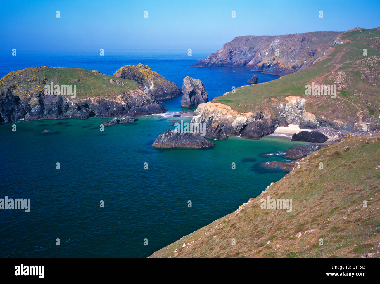 Waves kynance cove in cornwall hi-res stock photography and images - Alamy