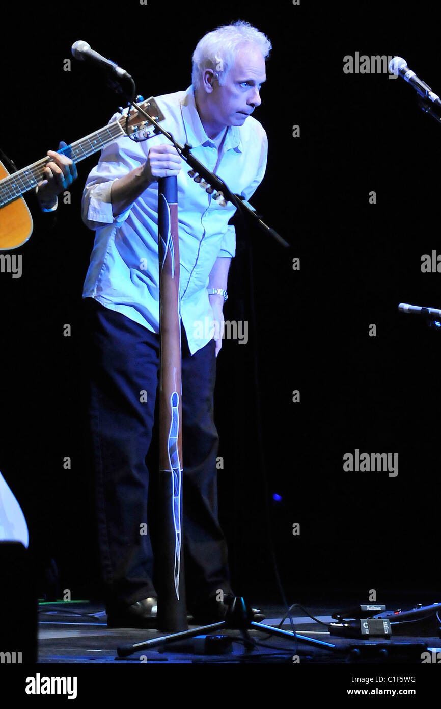 Nigel tufnel spinal tap hi-res stock photography and images - Alamy