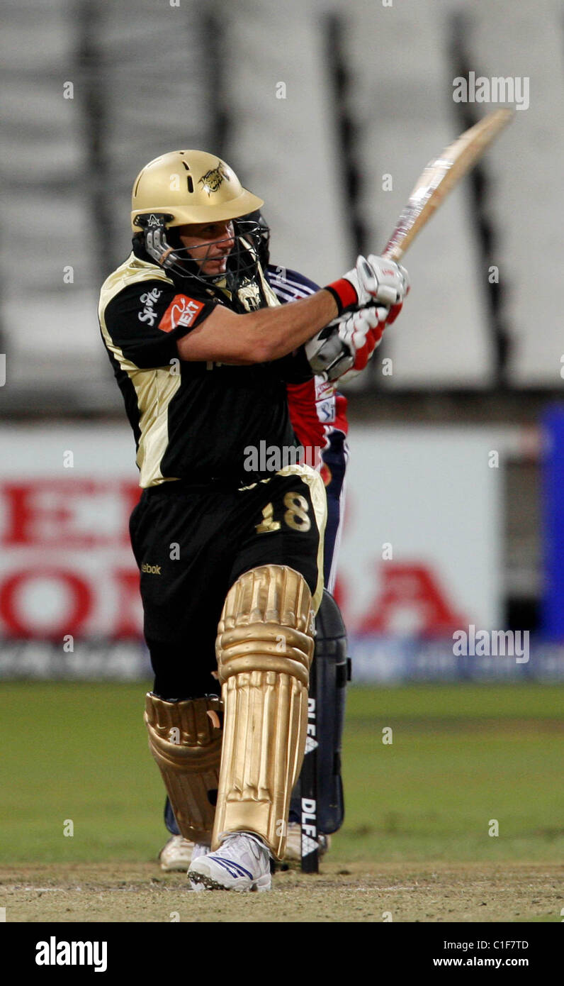 Brad hodge cricket hi-res stock photography and images - Alamy