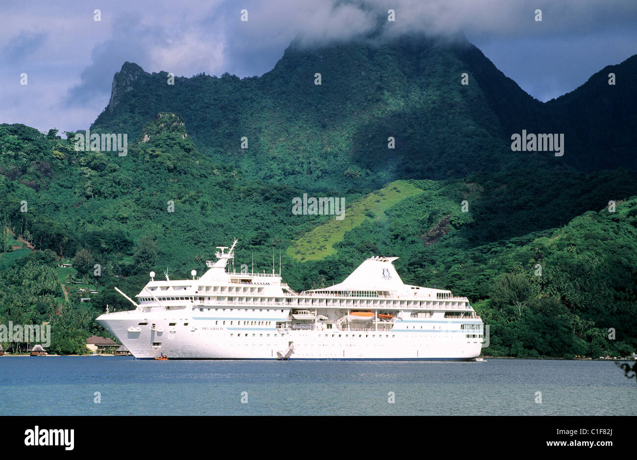Ss france ship hi-res stock photography and images - Alamy