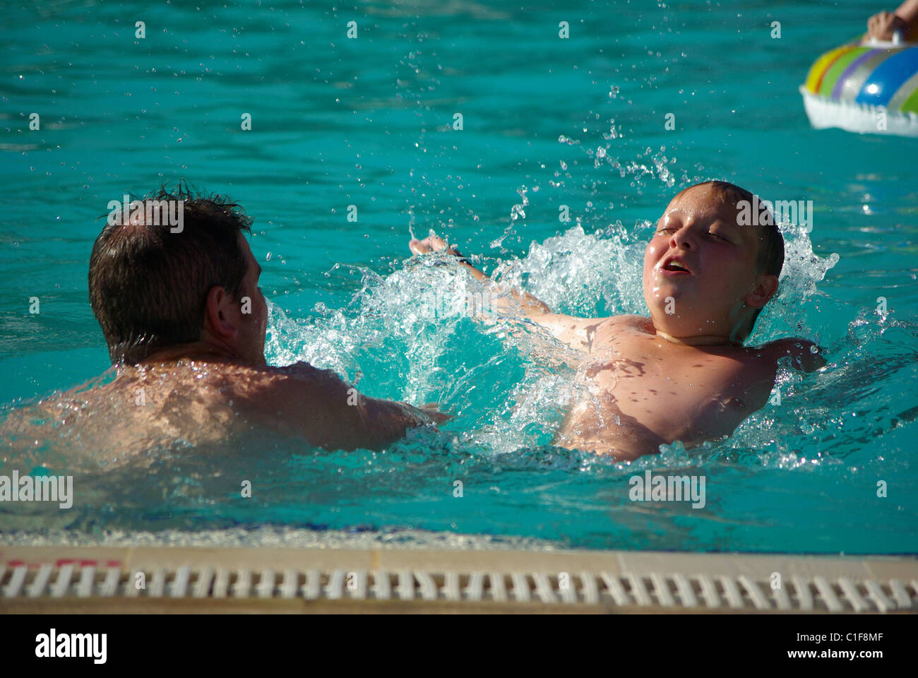 Swimming Pool Family Fun, Splashing, Summer Holiday, Garden Of Sun ...