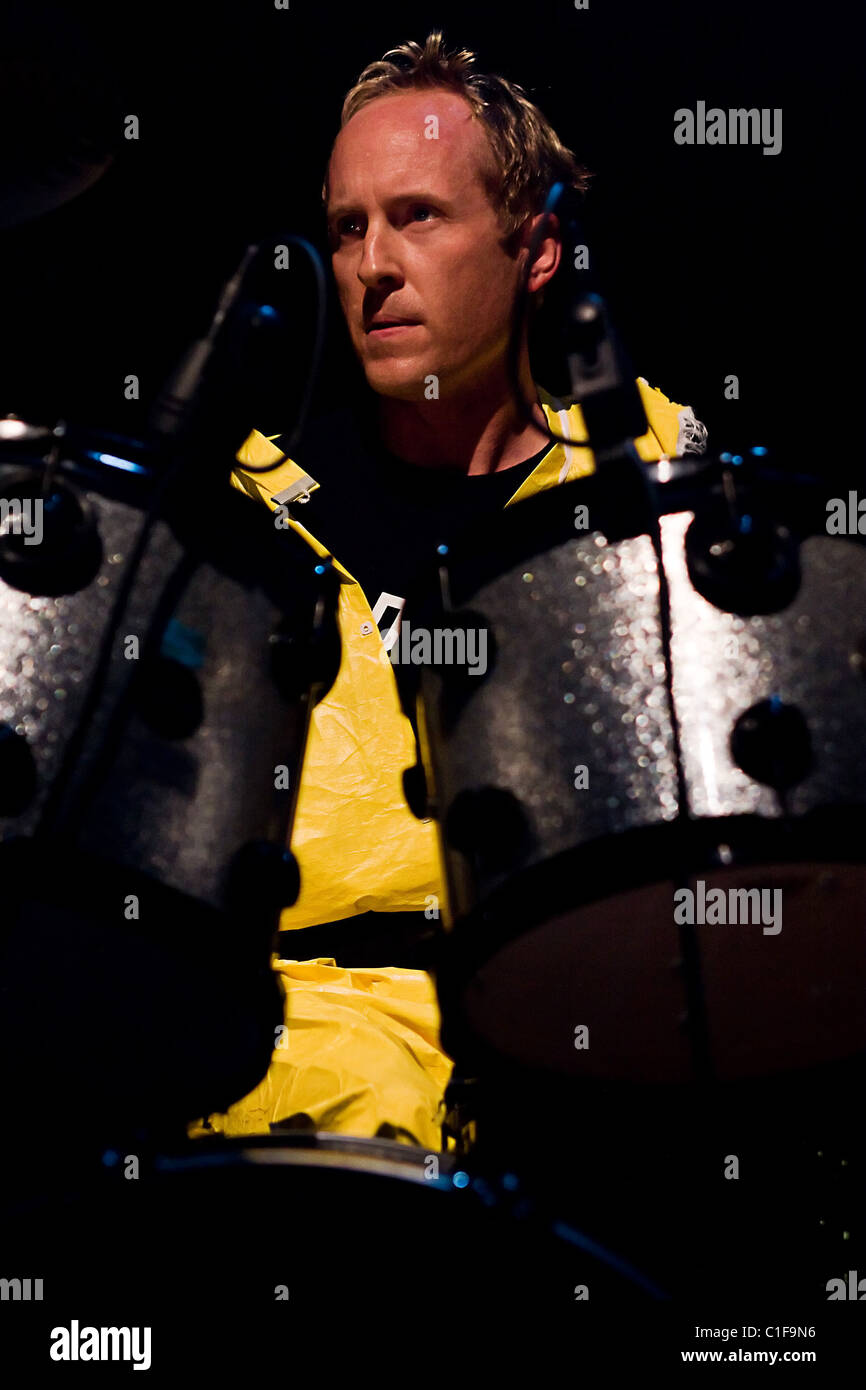 Josh freese hi-res stock photography and images - Alamy