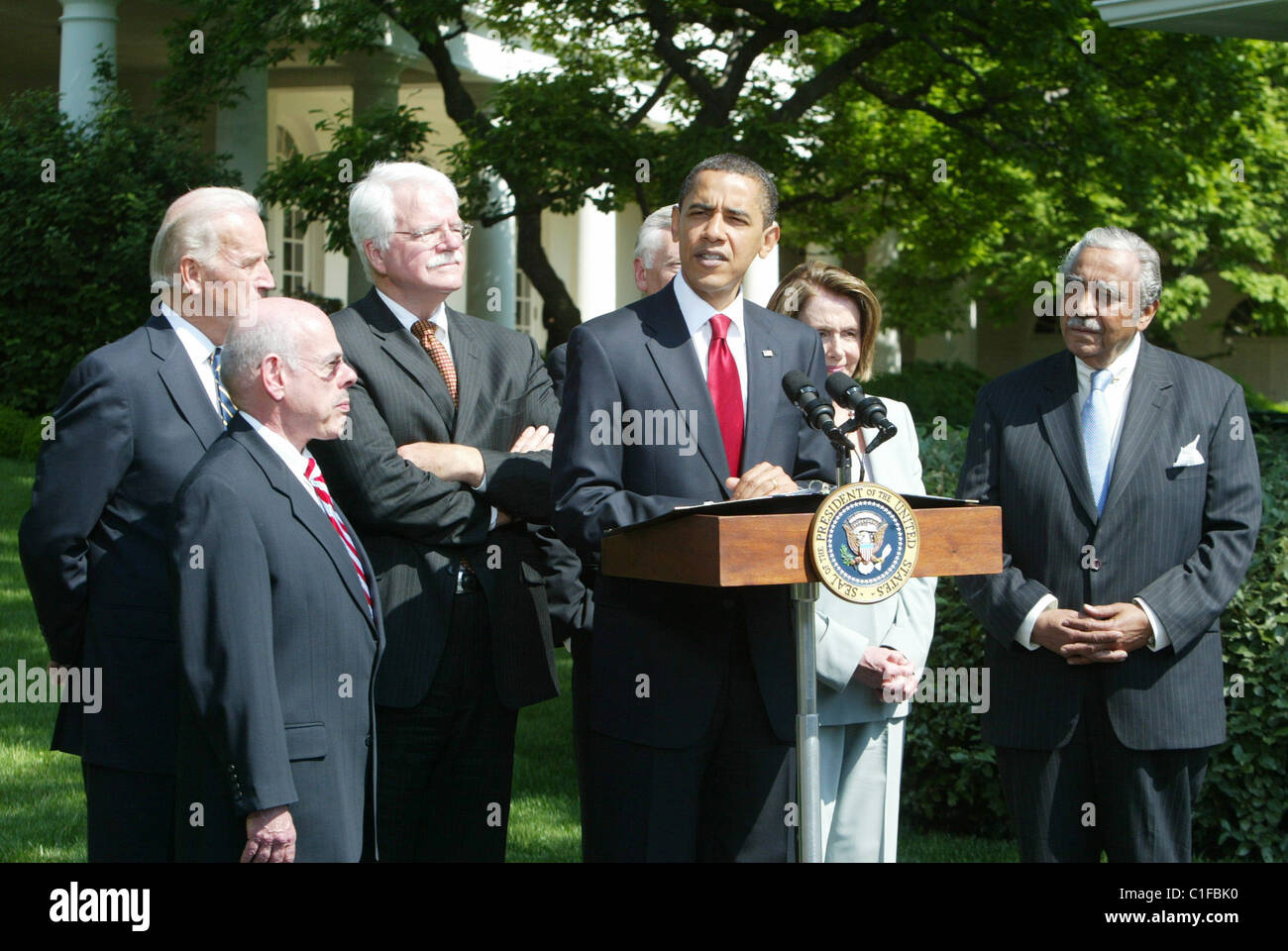 US President Barack Obama with Democratic Congressional leaders ...