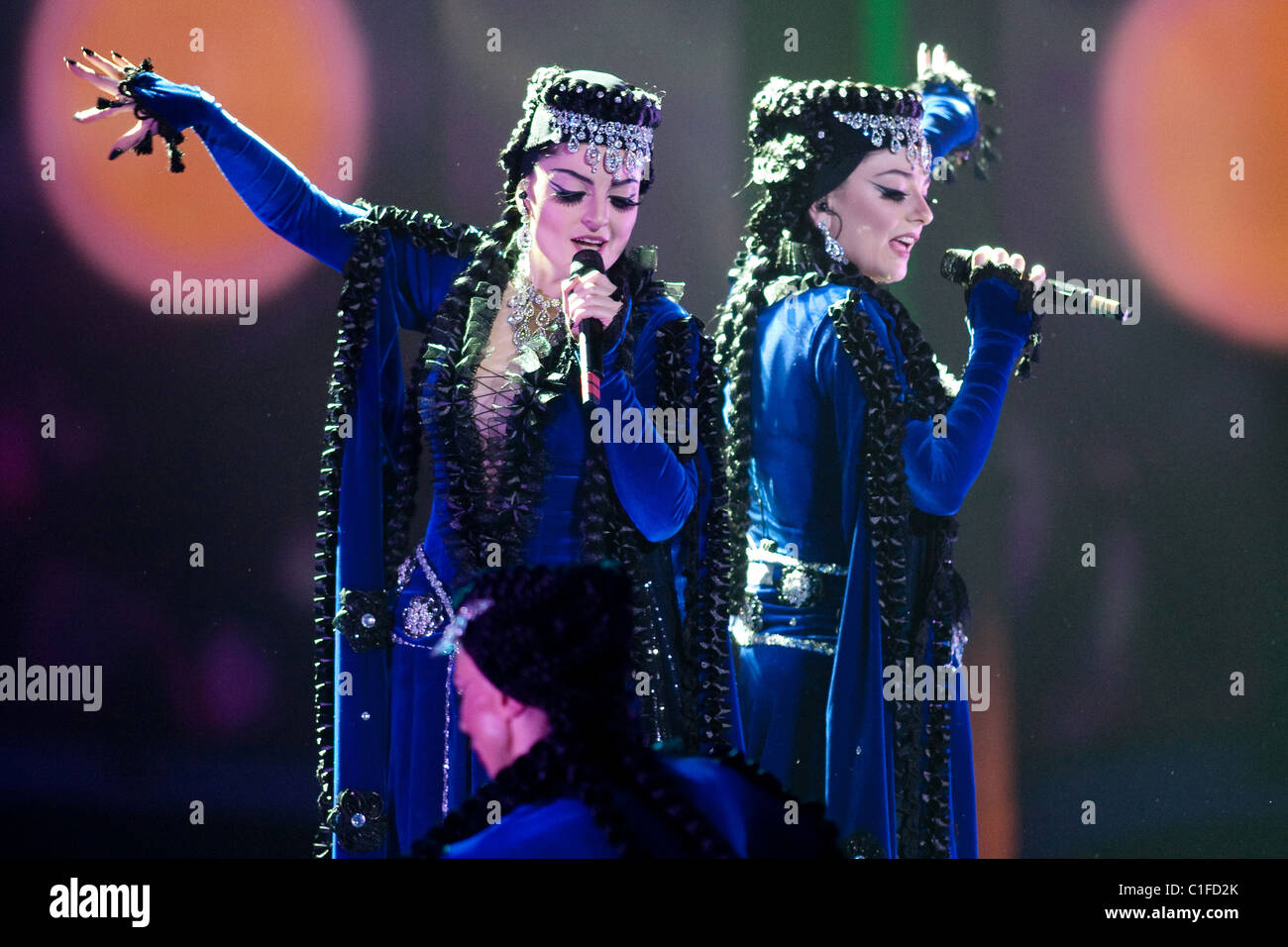 Inga and Anush Arshakyans, entry for Armenia rehearses a performance ...