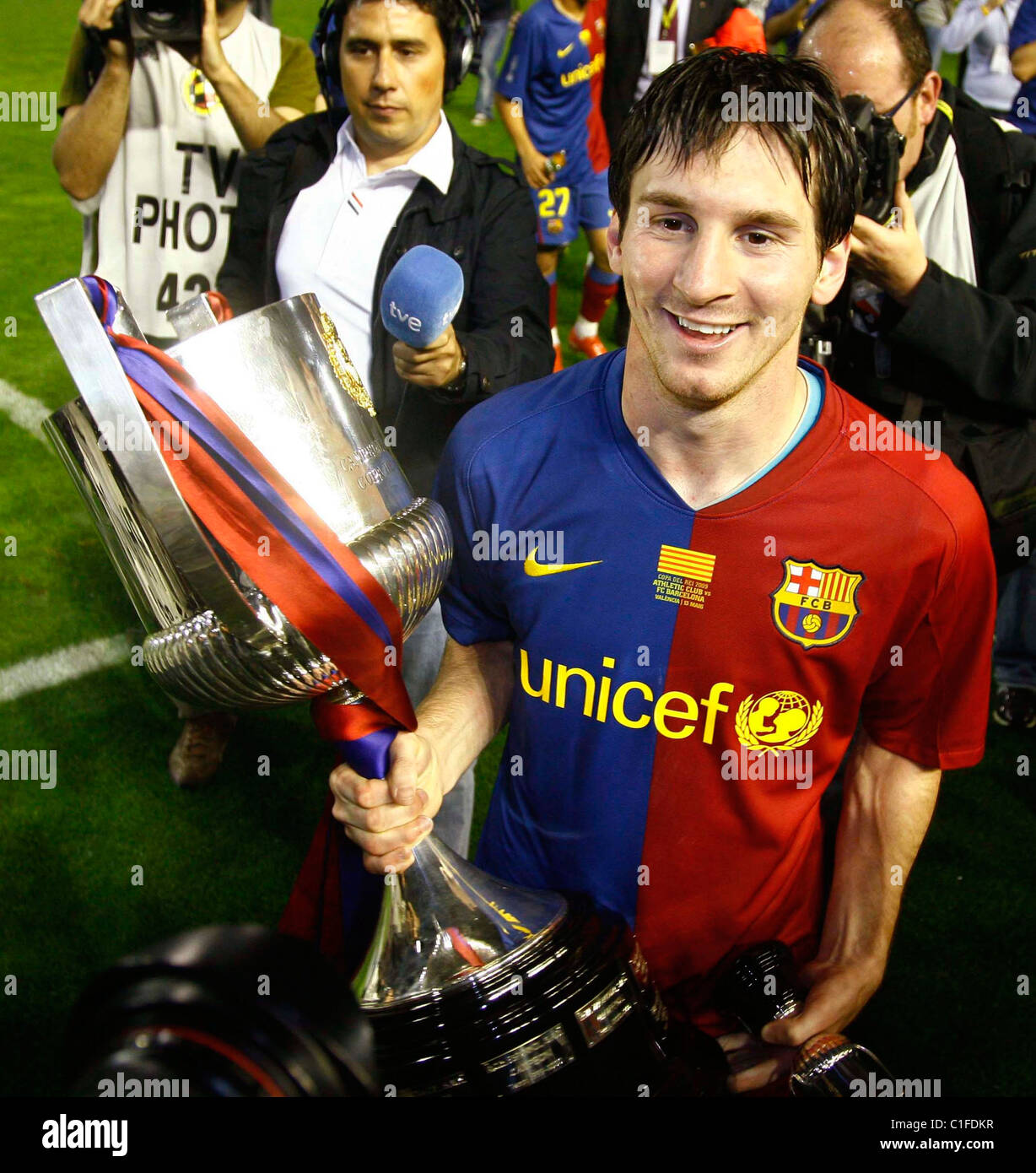 Lionel Messi with the cup after winning the Spanish King´s Cup final ...