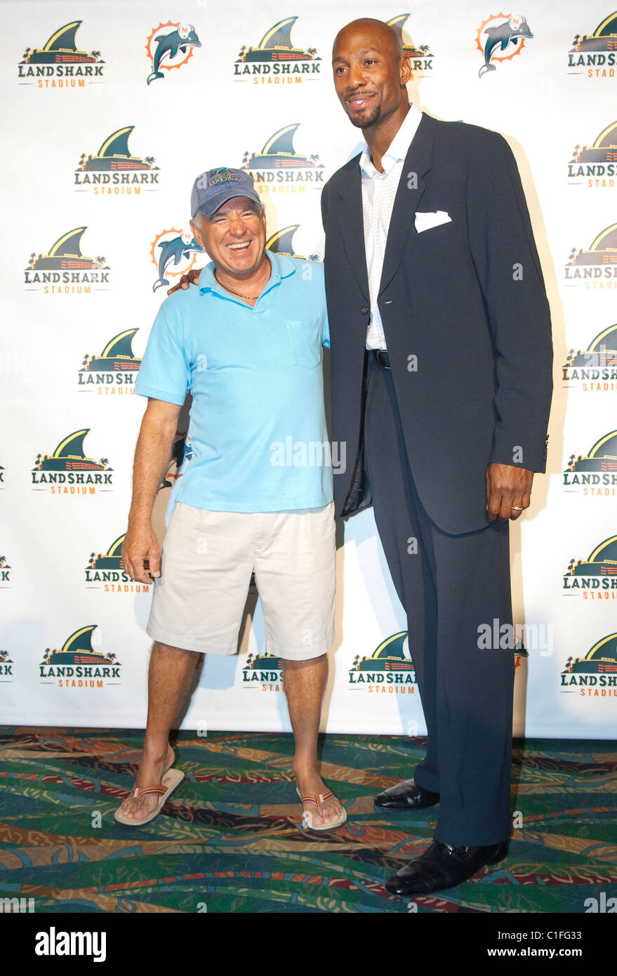 Jimmy Buffett and Former Miami Heat Center Alonzo Mourning The Miami ...