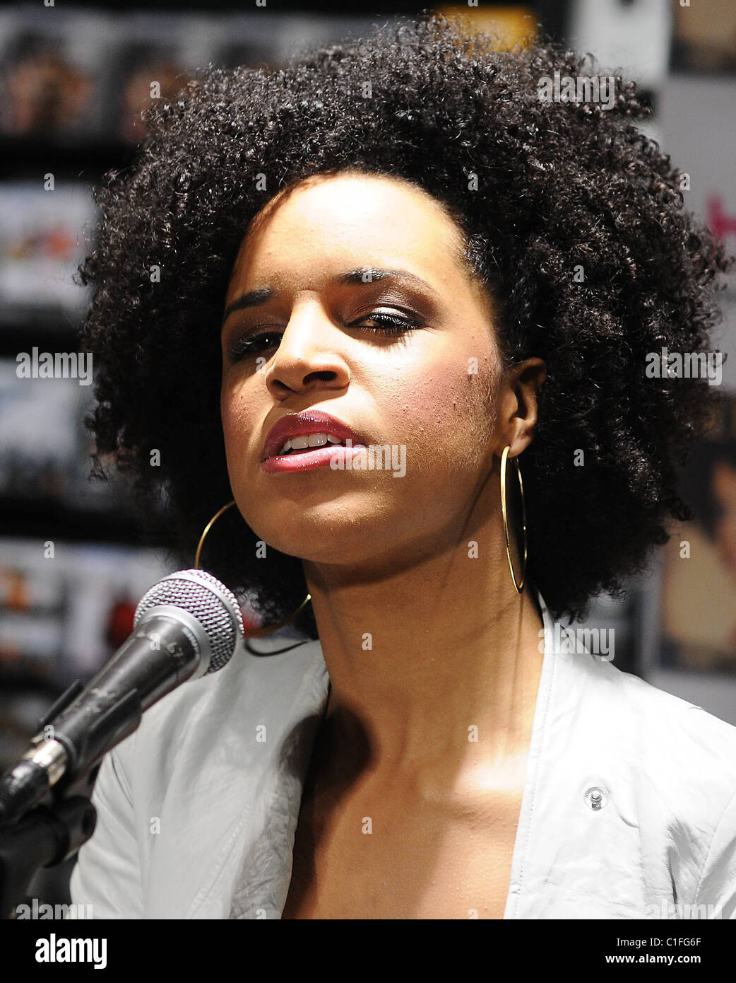 Laura izibor hi-res stock photography and images - Alamy