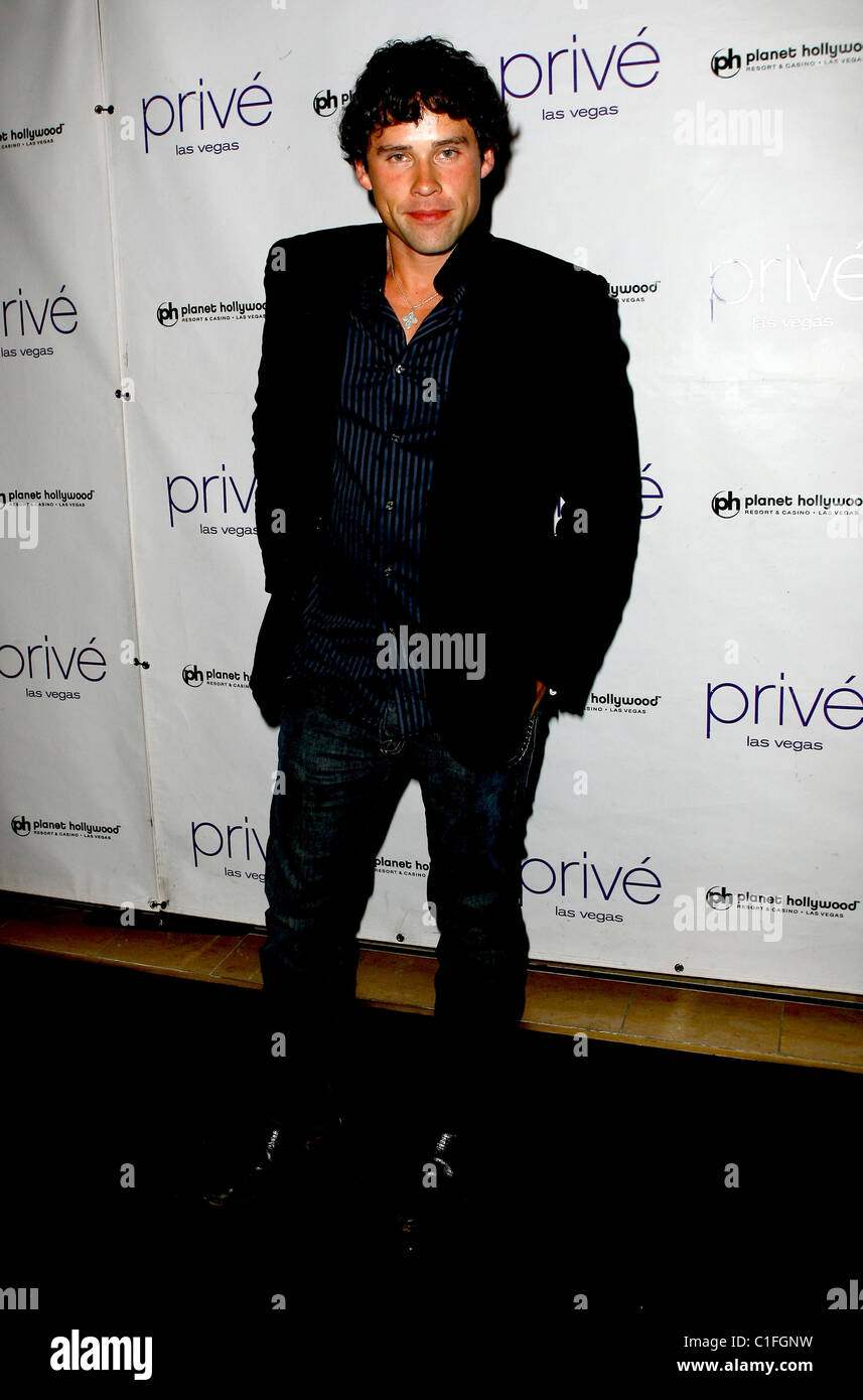 Ben Hollingsworth Sara Paxton celebrates her 21st birthday at Prive ...