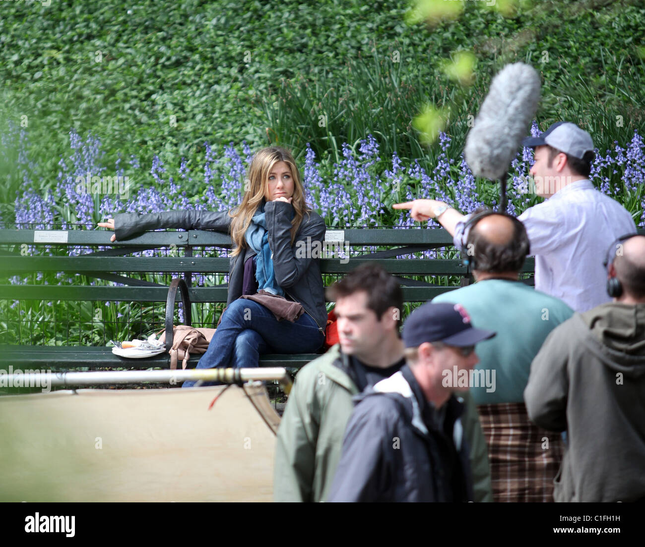 Jennifer Aniston on the set of her new movie 'The Baster' filming in ...