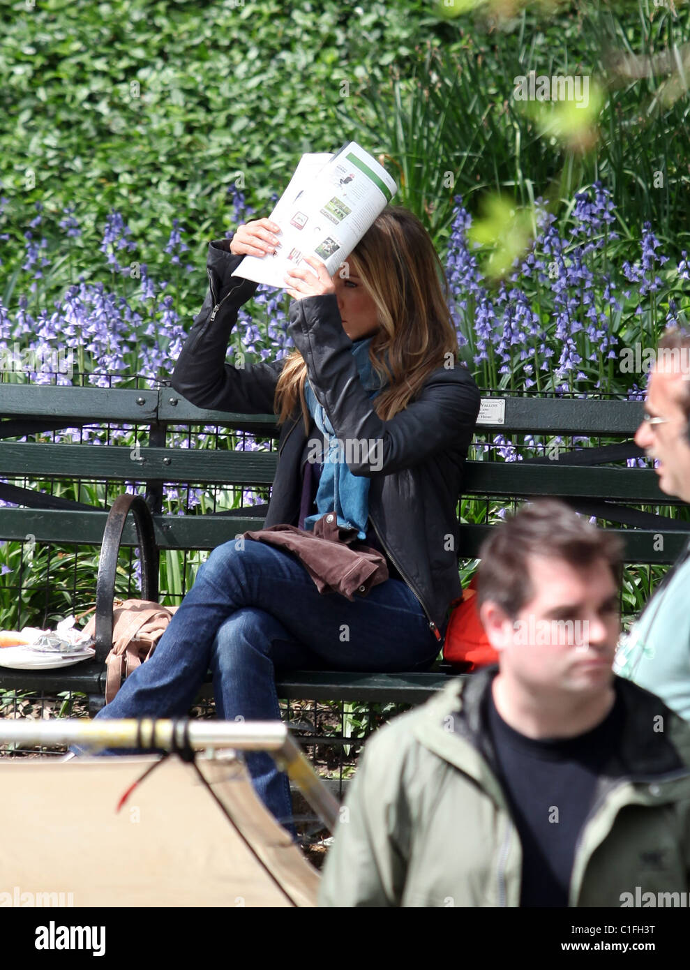 Jennifer Aniston on the set of her new movie 'The Baster' filming in ...