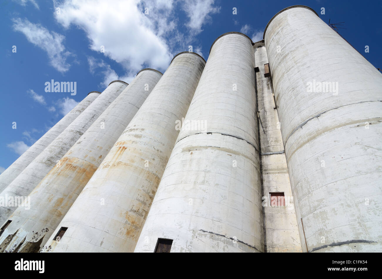 Industrial grain silo hi-res stock photography and images - Alamy
