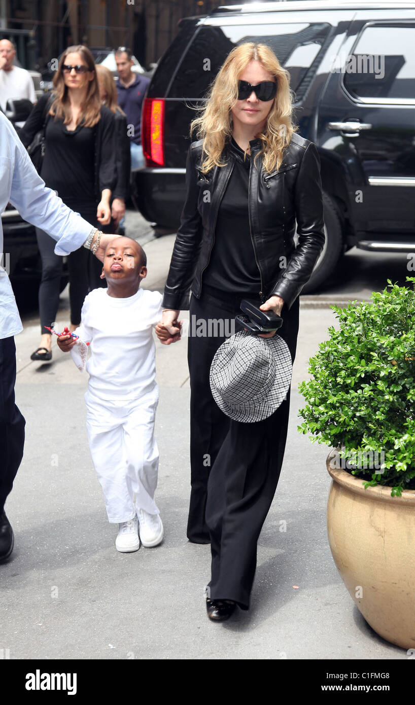 Madonna and son David Banda arriving at the Kabbalah Center New York ...