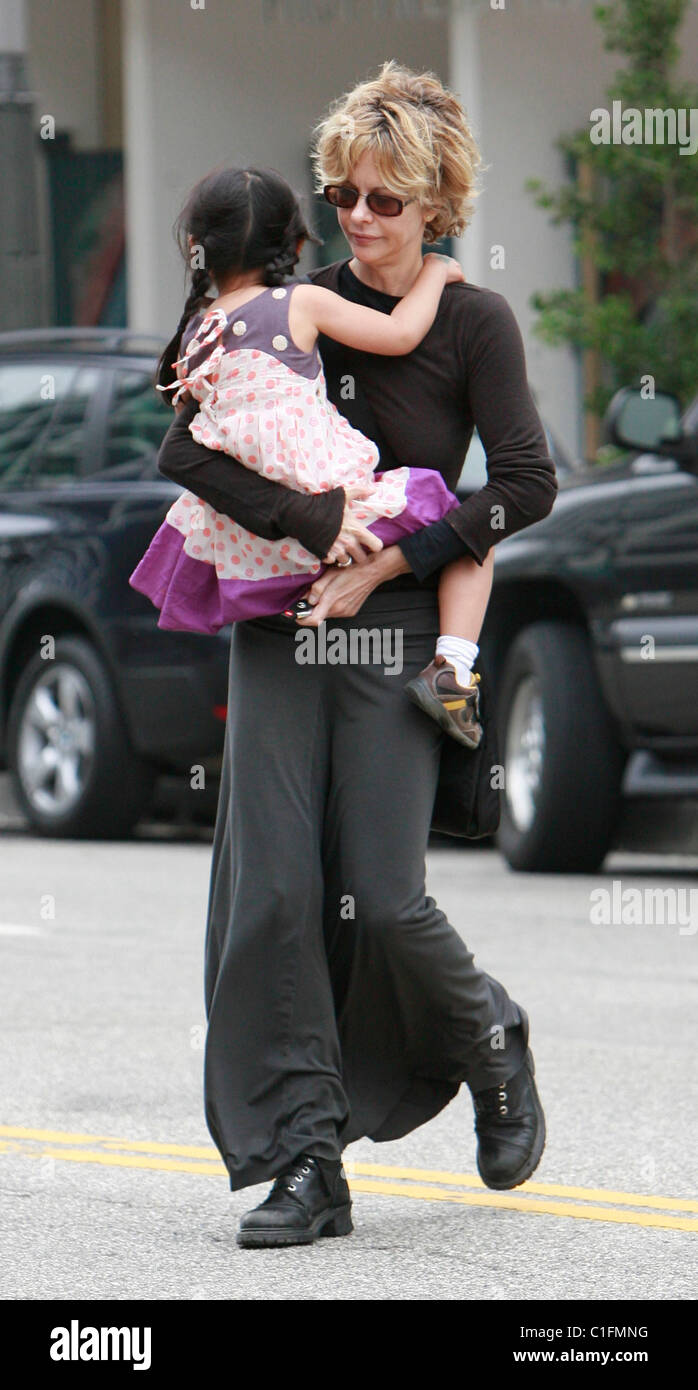 School leaving party hi-res stock photography and images - Alamy