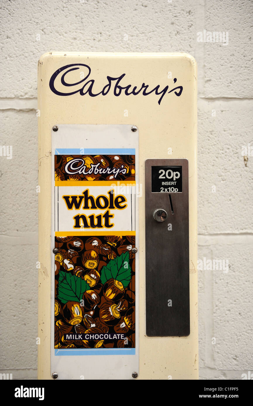 Chocolate vending machine uk hi-res stock photography and images - Alamy