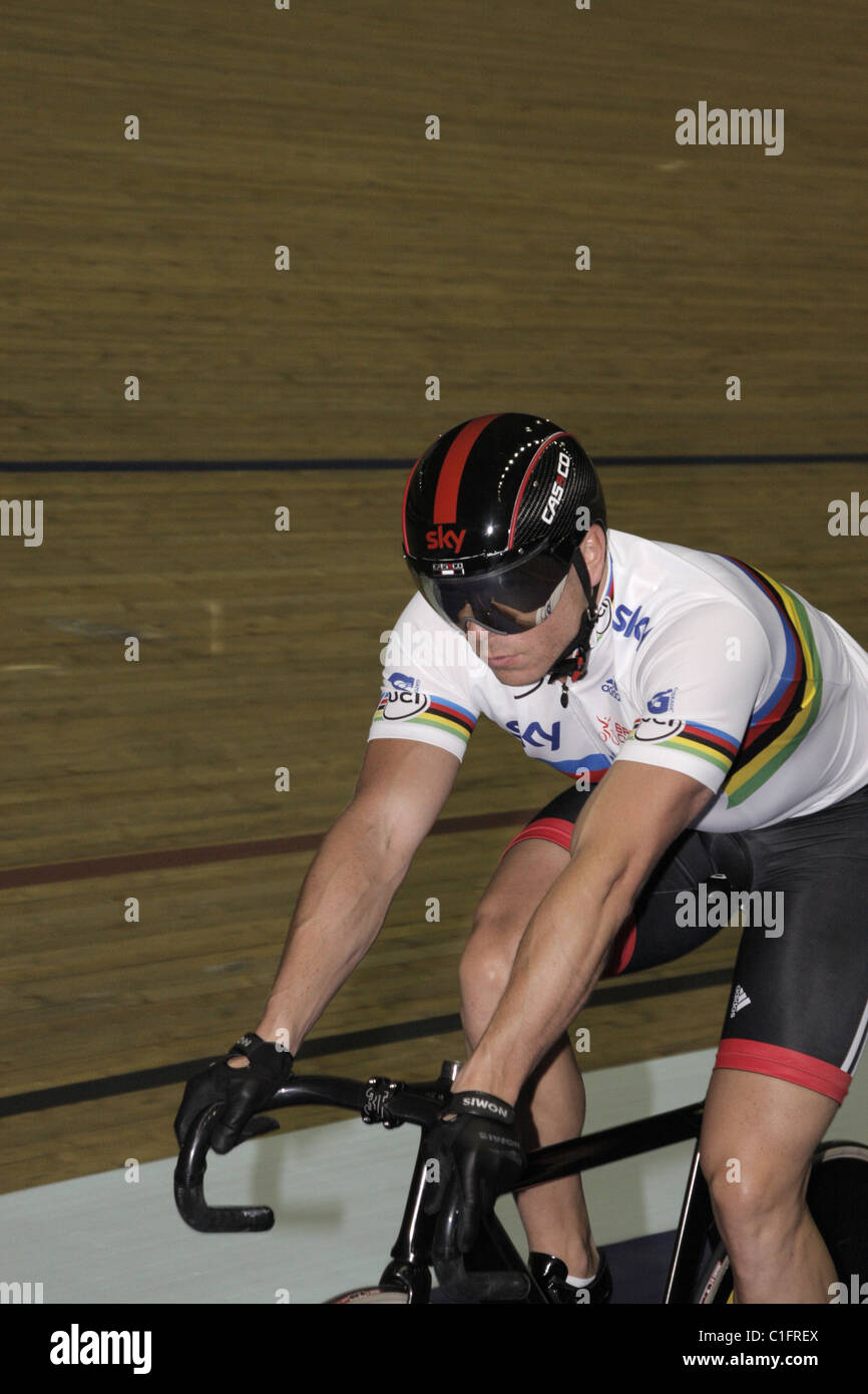 Scottish track cyclist hi-res stock photography and images - Alamy