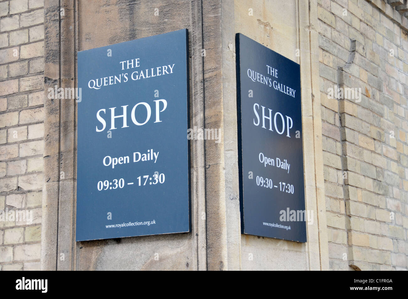 Pomp and ceremony hi-res stock photography and images - Alamy