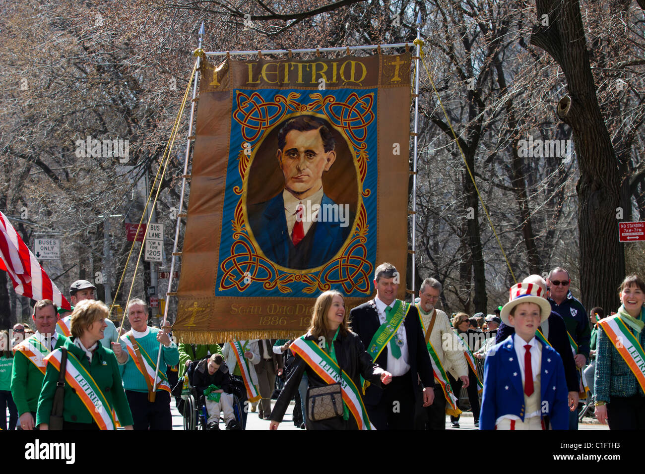 St patricks day parade in new york city hi-res stock photography and ...