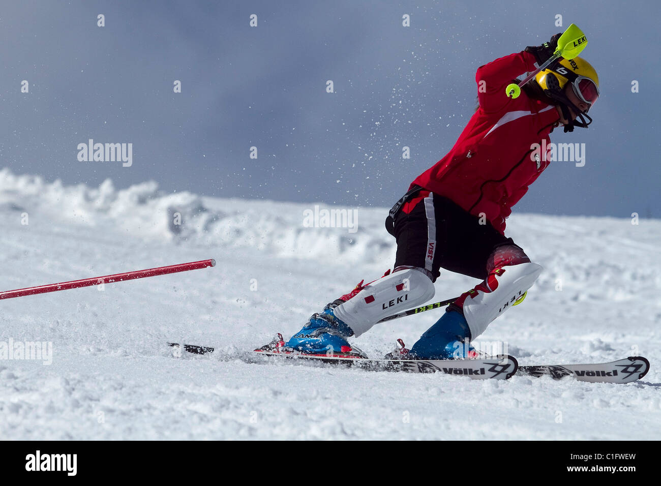 Alpine skiing athlete hi-res stock photography and images - Alamy