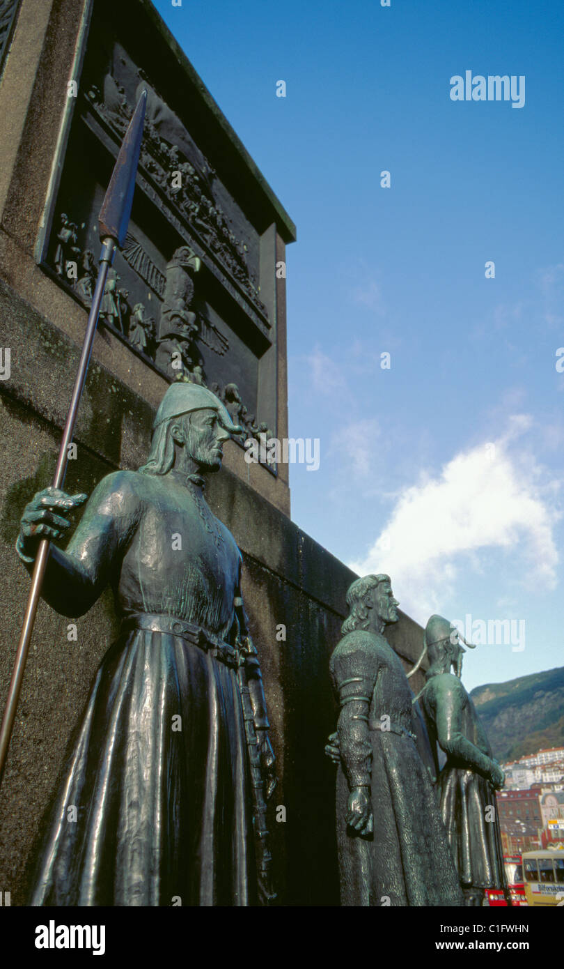 Bronze statues of the Sailors Monument, Torgalmenningen, Bergen ...