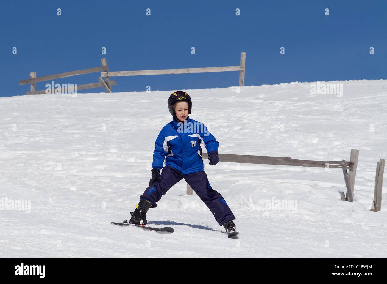Child to a ski race hi-res stock photography and images - Alamy