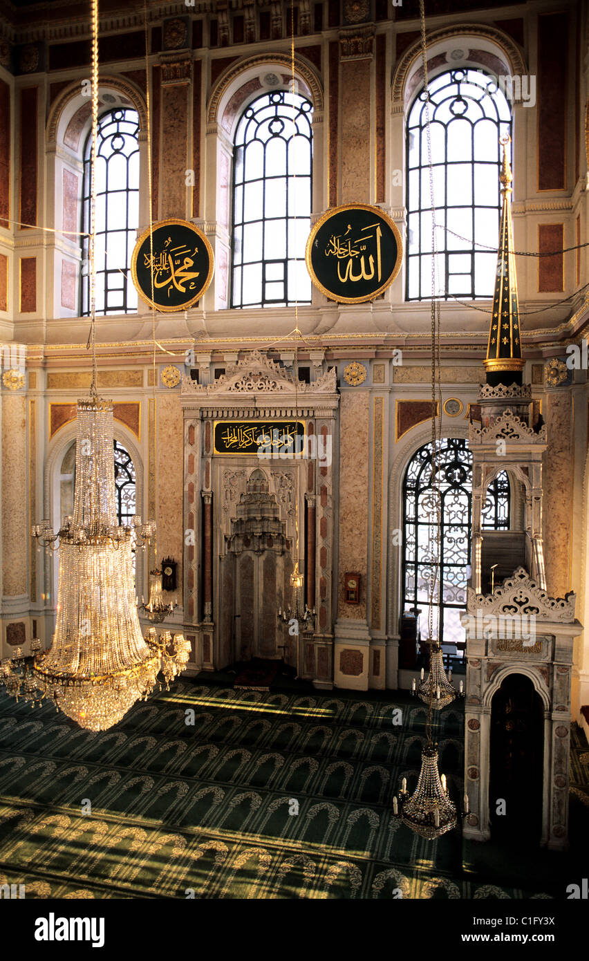 Turkey, Istanbul, inside of the Ortakoy Mosque Stock Photo - Alamy