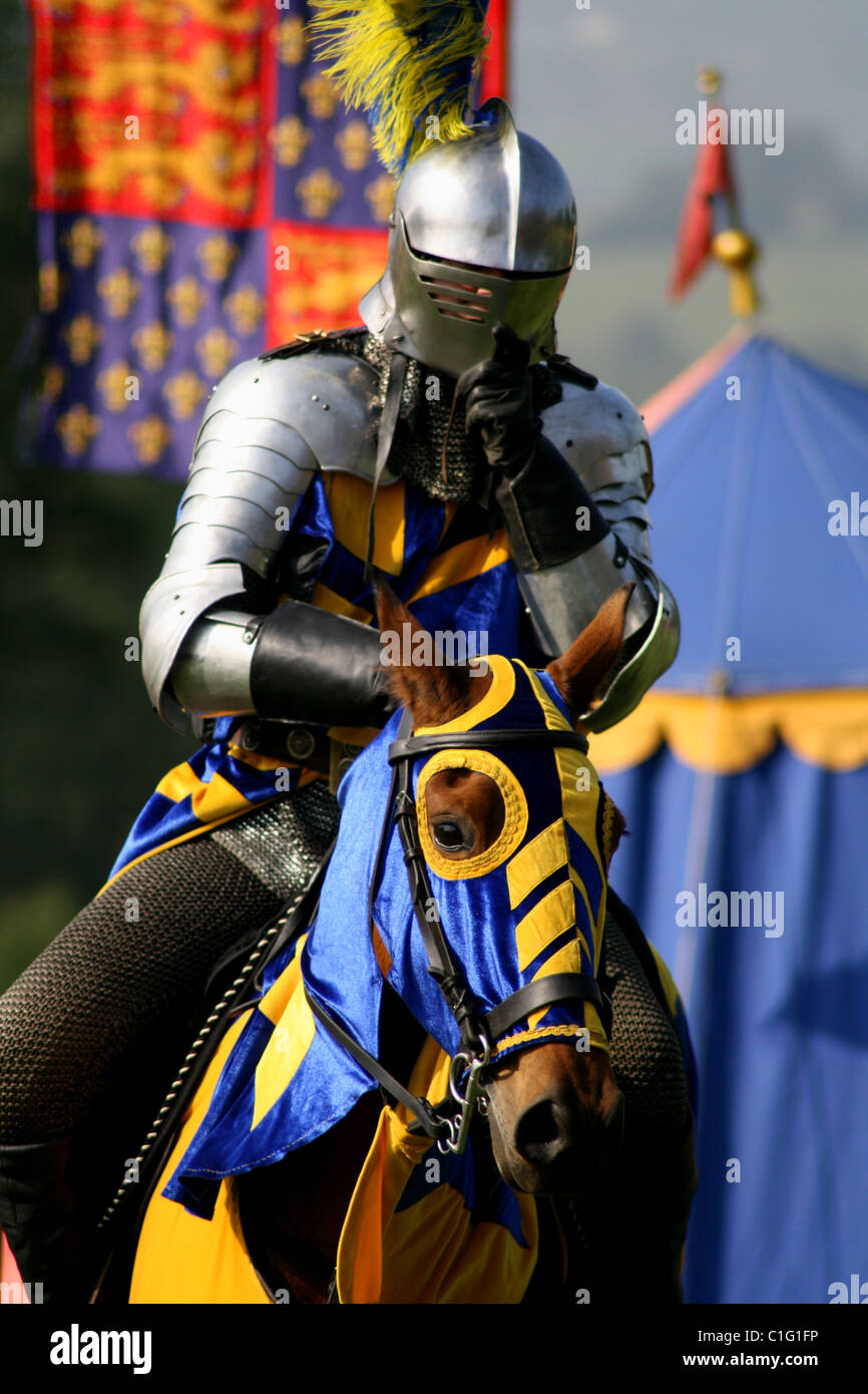 Mounted medieval knight in jousting re-enactment Stock Photo - Alamy