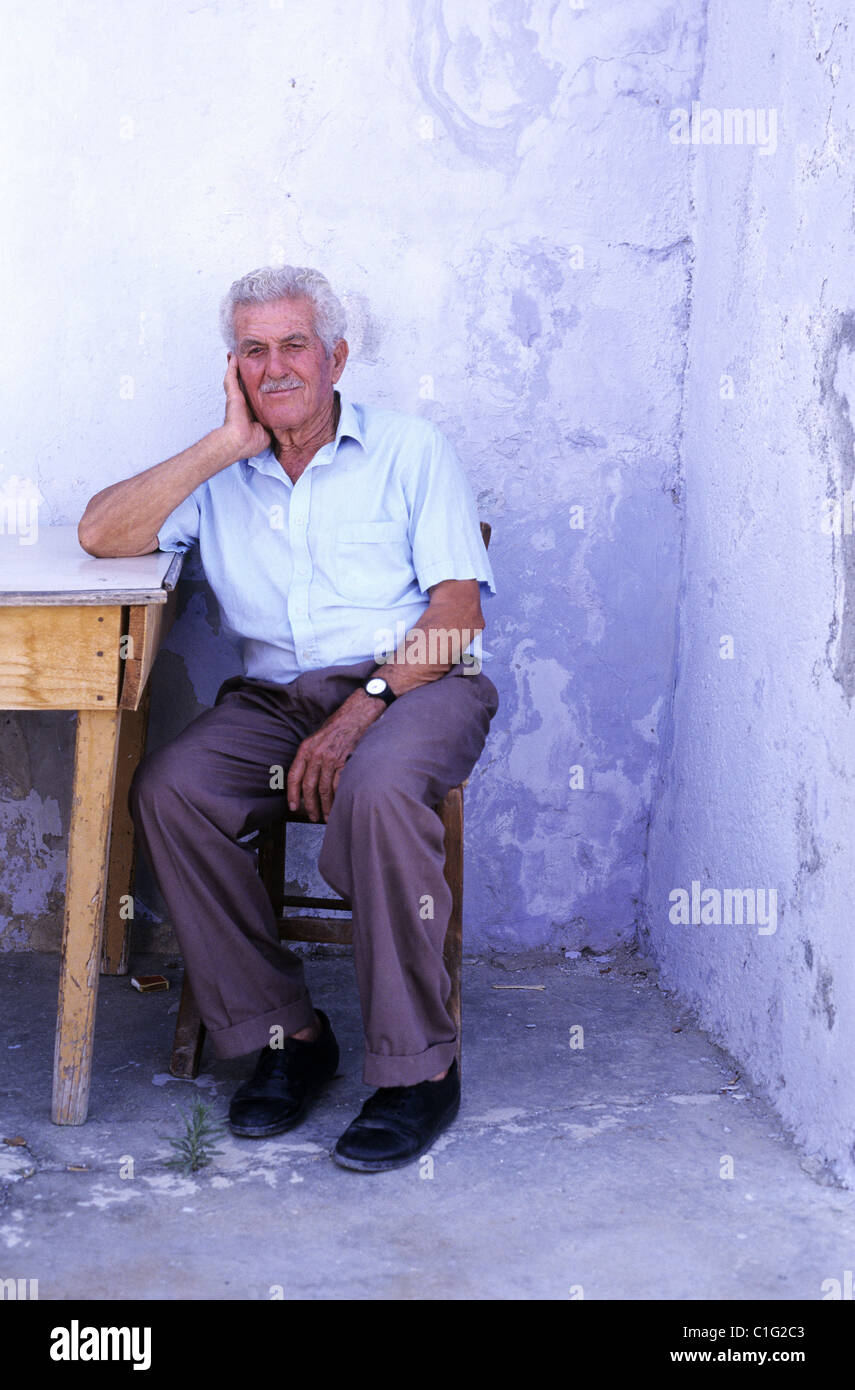 Cypriot man hi-res stock photography and images - Alamy