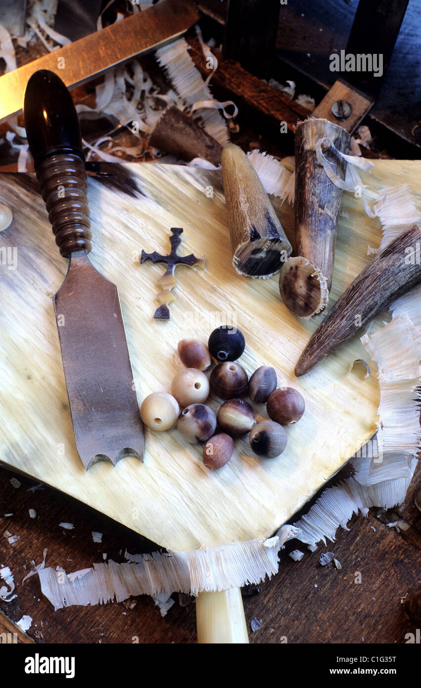 Ivory handcraft hi-res stock photography and images - Alamy