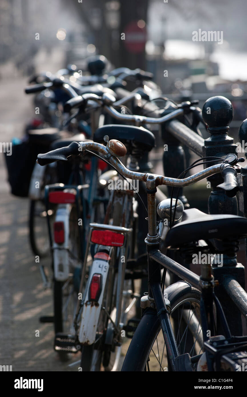 Amsterdam bicycles netherlands hi-res stock photography and images - Alamy