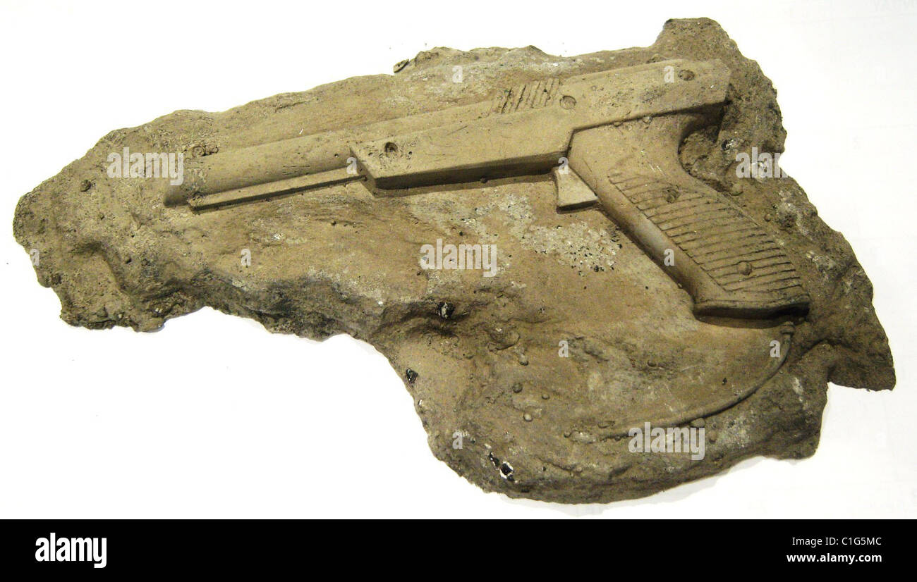 FOSSIL THIS ABOUT? Artist Christopher Locke has a new take on an old ...