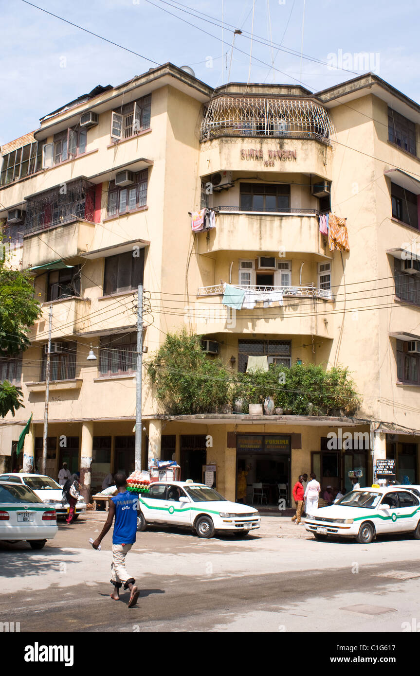 art deco building, dar es salaam tanzania Stock Photo - Alamy
