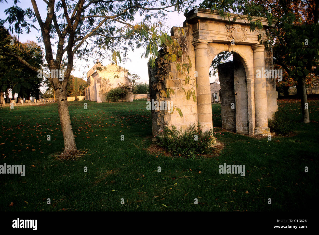 France, Charente Maritime, Crazannes castle Stock Photo - Alamy