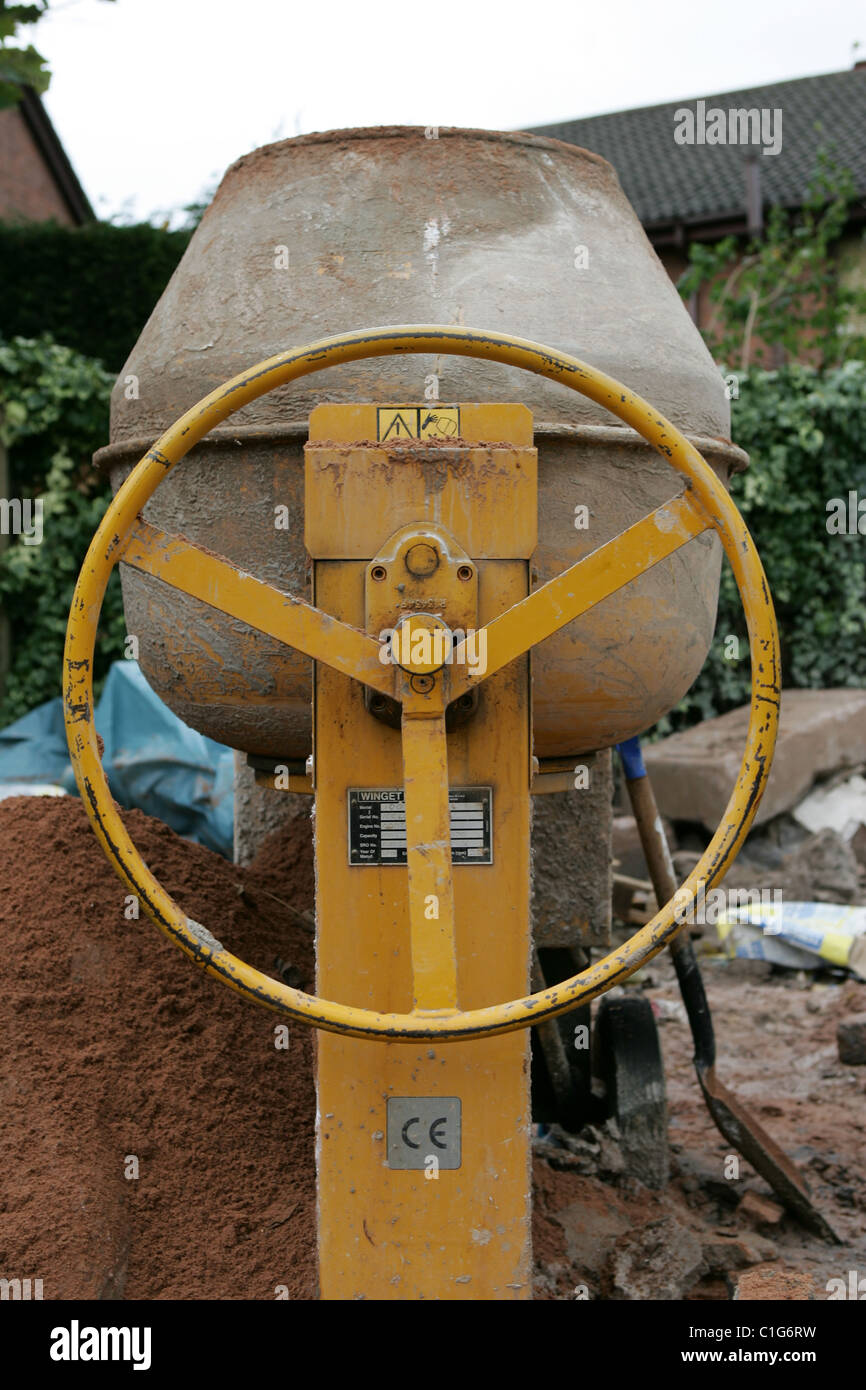 Cement mixer on building site Stock Photo - Alamy