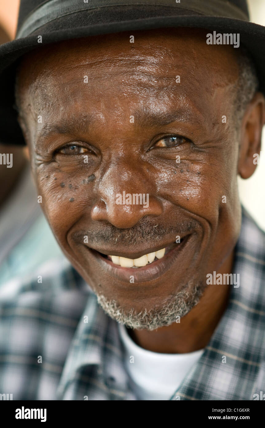 Tanzanian man hi-res stock photography and images - Alamy