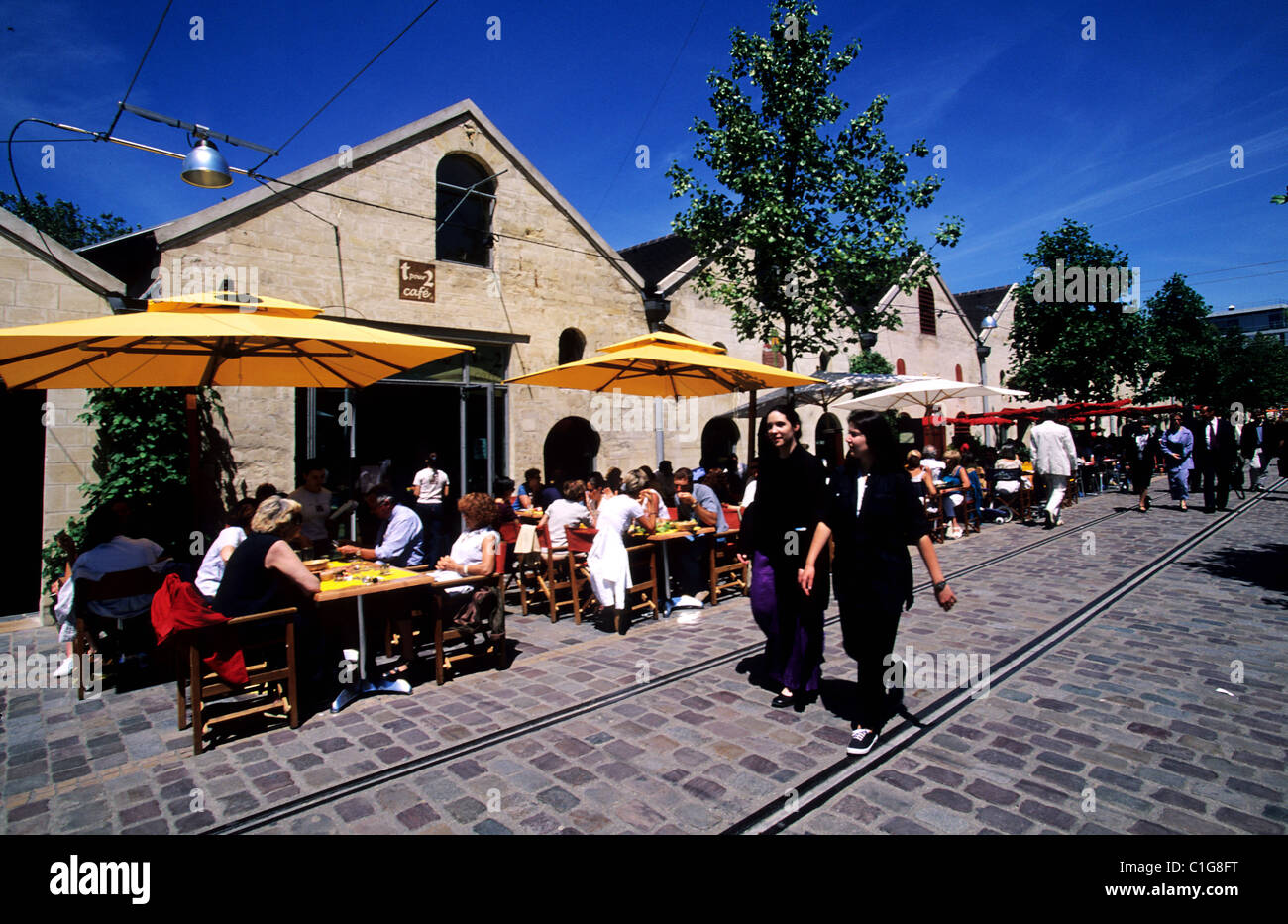 Paris bercy village hi-res stock photography and images - Alamy