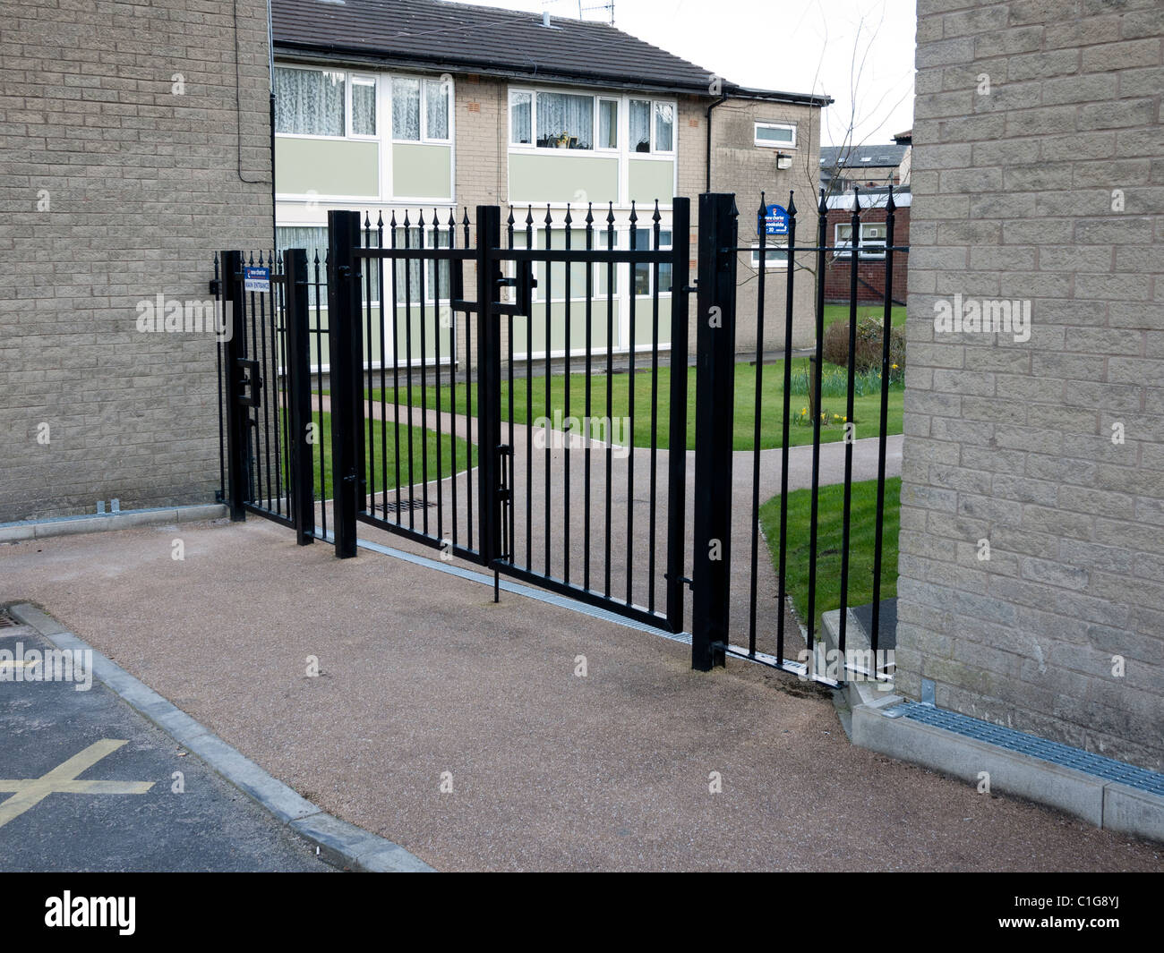 Alley Gating to improve security, Mossley, Tameside,England, UK Stock ...
