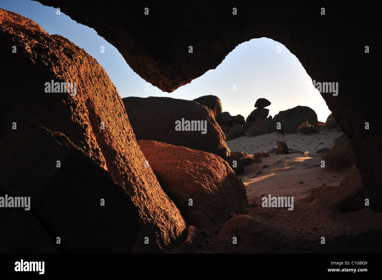 Granite rocks, Sahara Stock Photo - Alamy