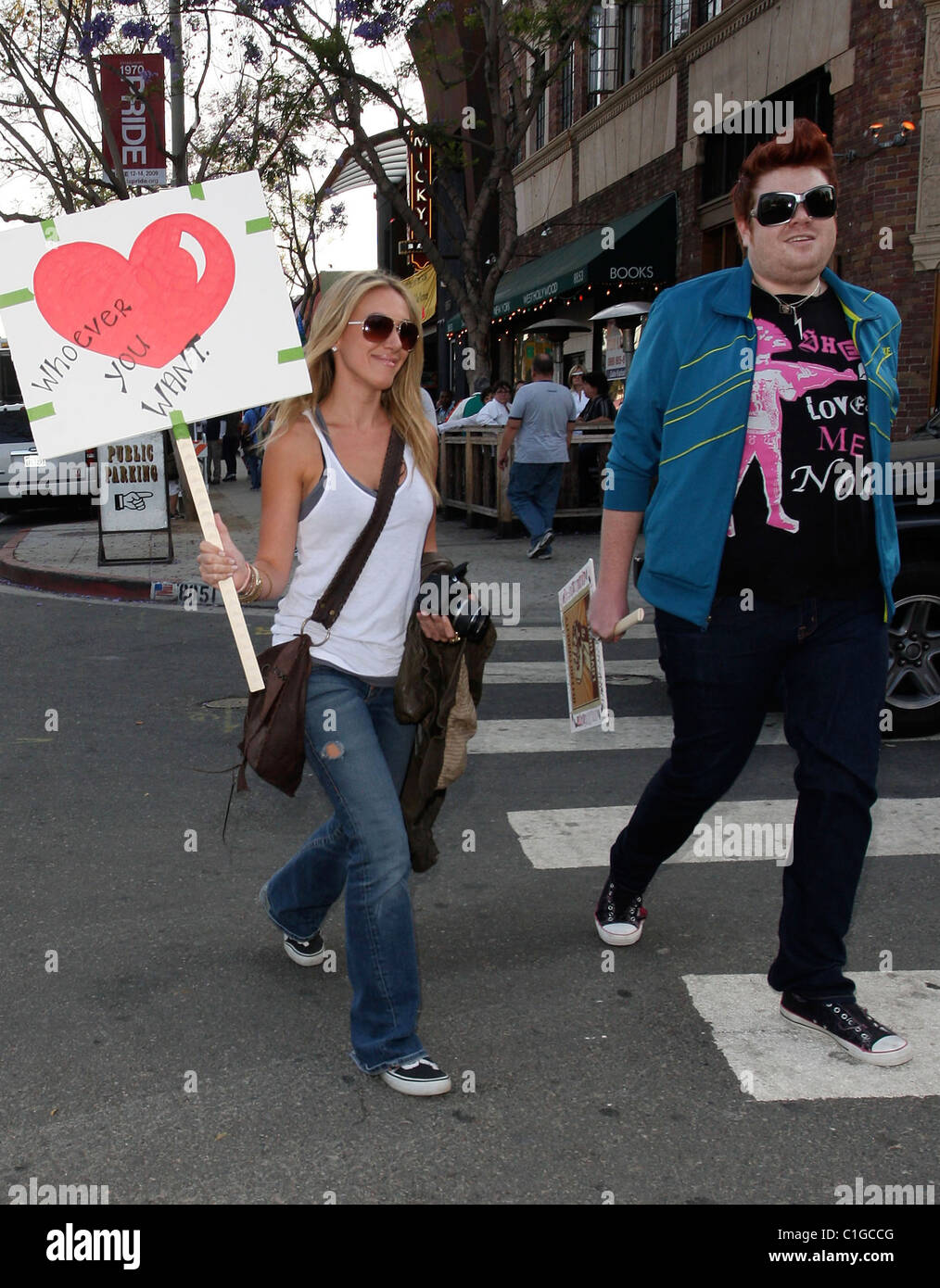 Haylie Duff Celebrities arrive at the Salsa Cantina ahead of a march ...