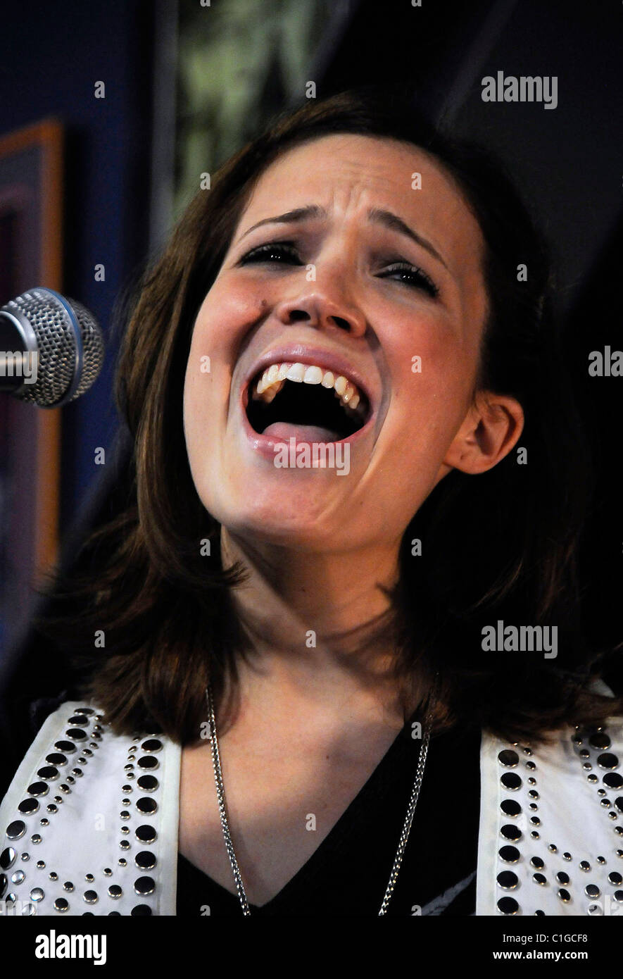 Mandy Moore performing live at Amoeba Records to promote her new album ...