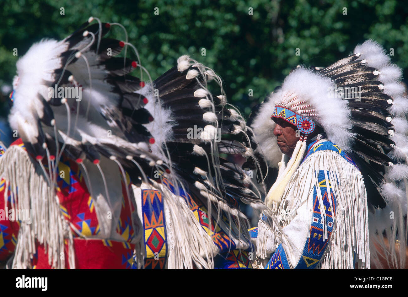 Native indians canada hi-res stock photography and images - Alamy