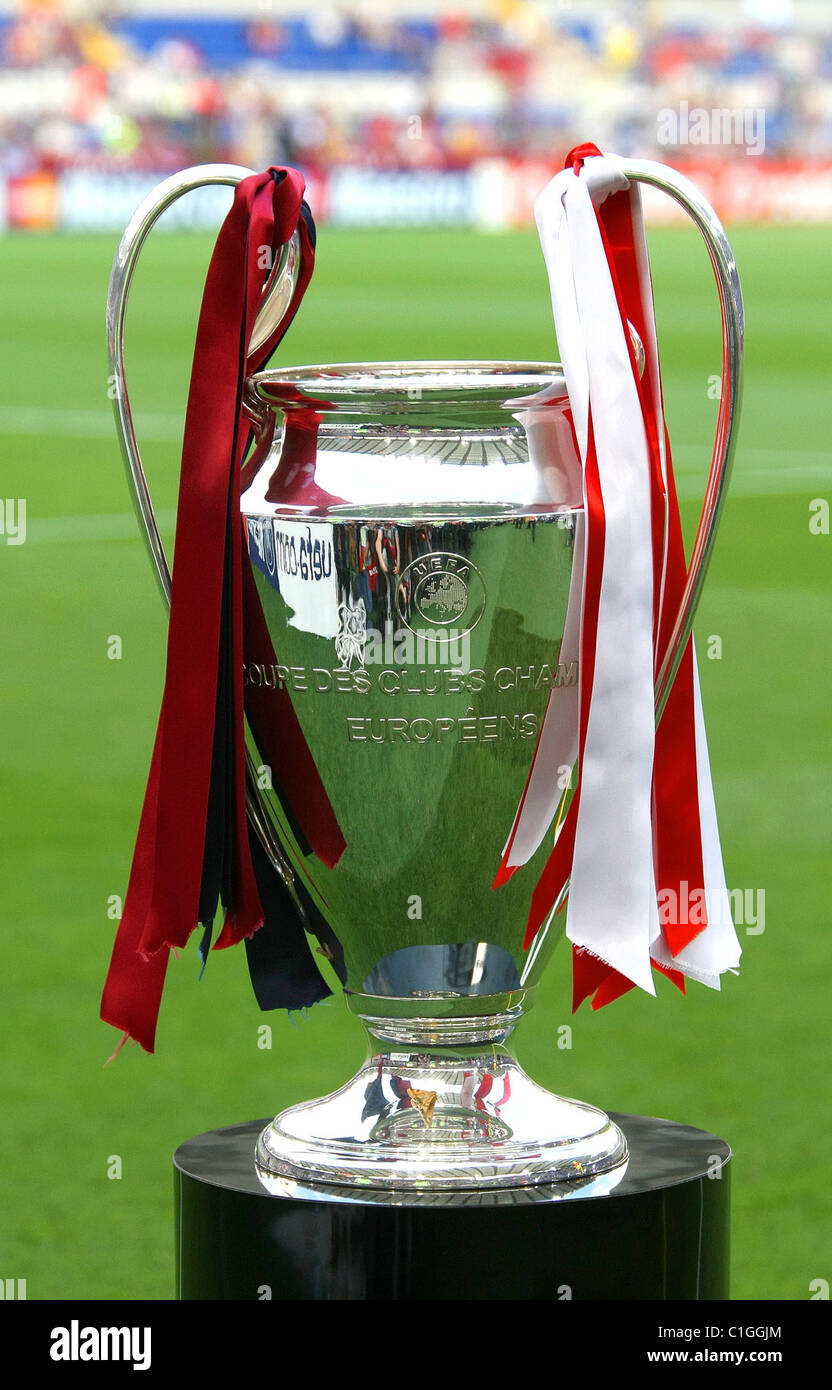 Atmosphere The 2009 UEFA Champions League Final Barcelona FC won 2-0 ...