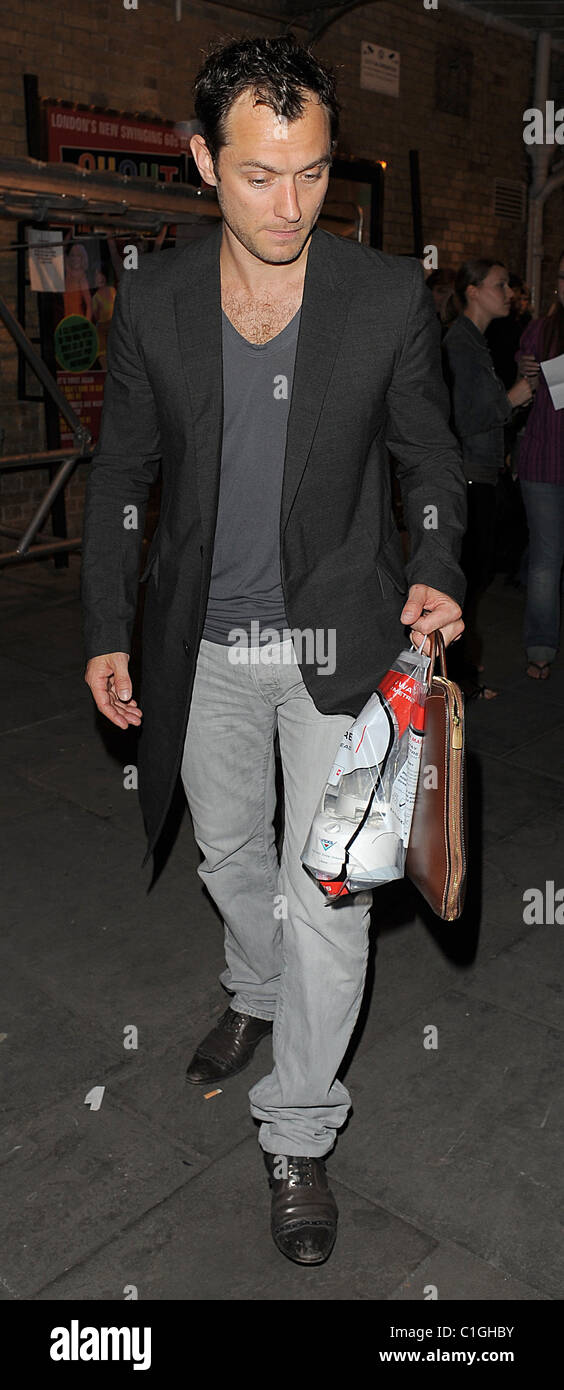 Vicks inhaler hi-res stock photography and images - Alamy