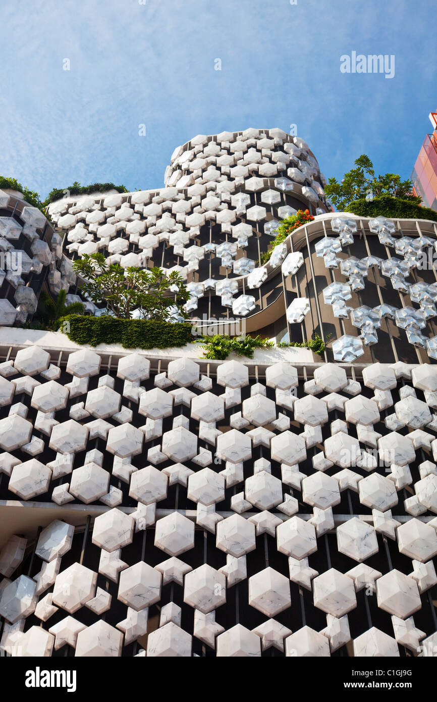 Exterior of Iluma shopping mall. Bugis, Singapore Stock Photo - Alamy