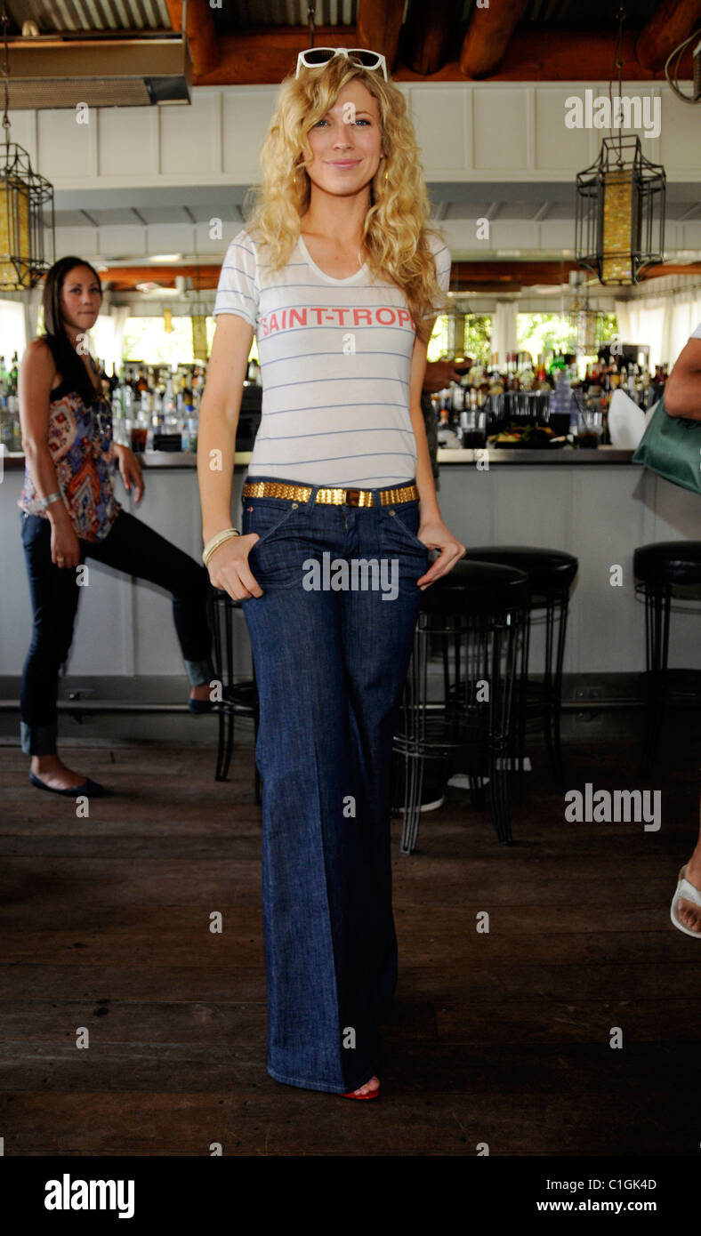 Brooke White Oakley's Intro to Summer event held at the Mondrian Hotel ...