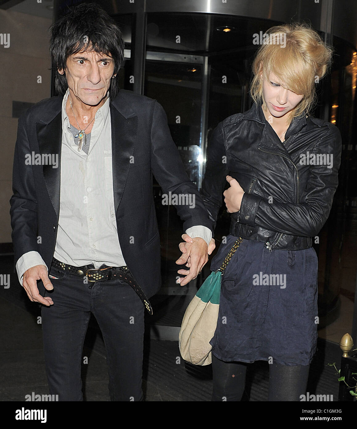 File Photos * IVANOVA'S SUICIDE BIDS OVER BUST-UPS WITH WOOD RONNIE ...