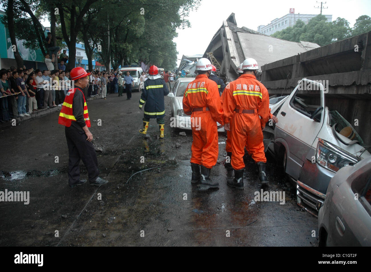 Viaduct collapse in China Rescuers investigate the rubble after a ...