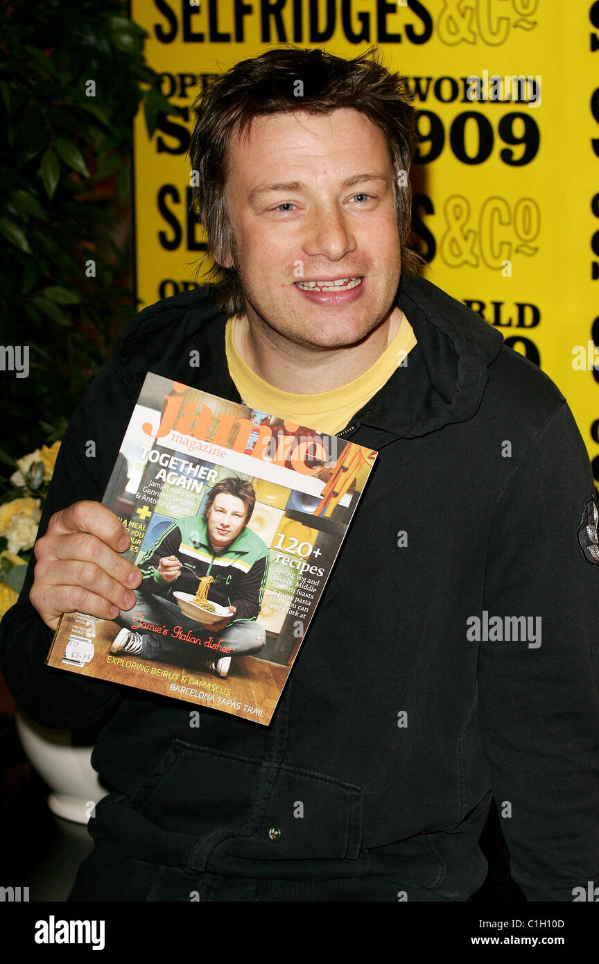 Jamie oliver signs hi-res stock photography and images - Alamy
