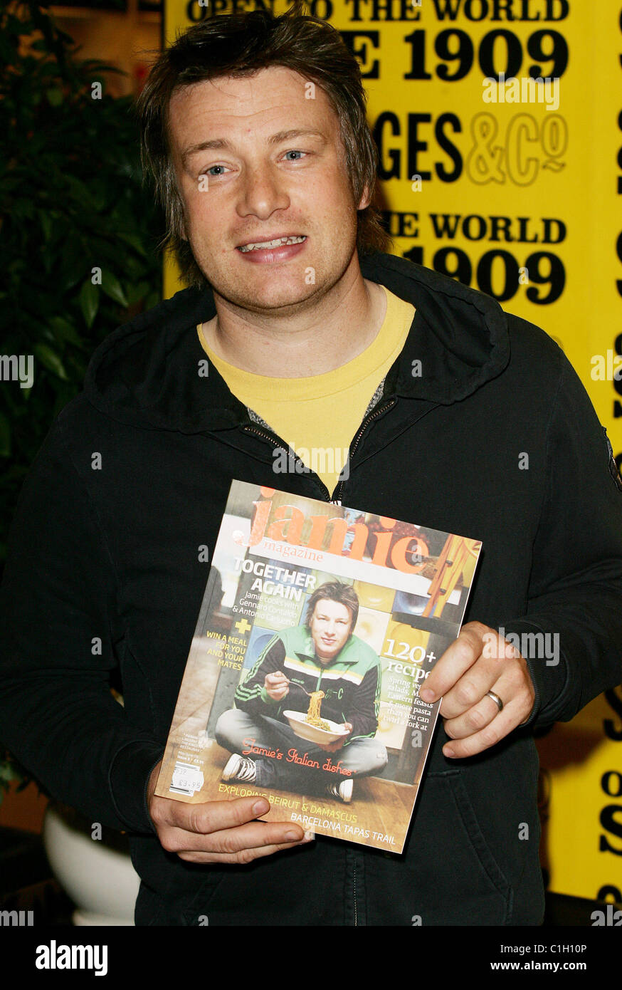 Celebrity chef Jamie Oliver signs copies of his new magazine 'Jamie' at ...