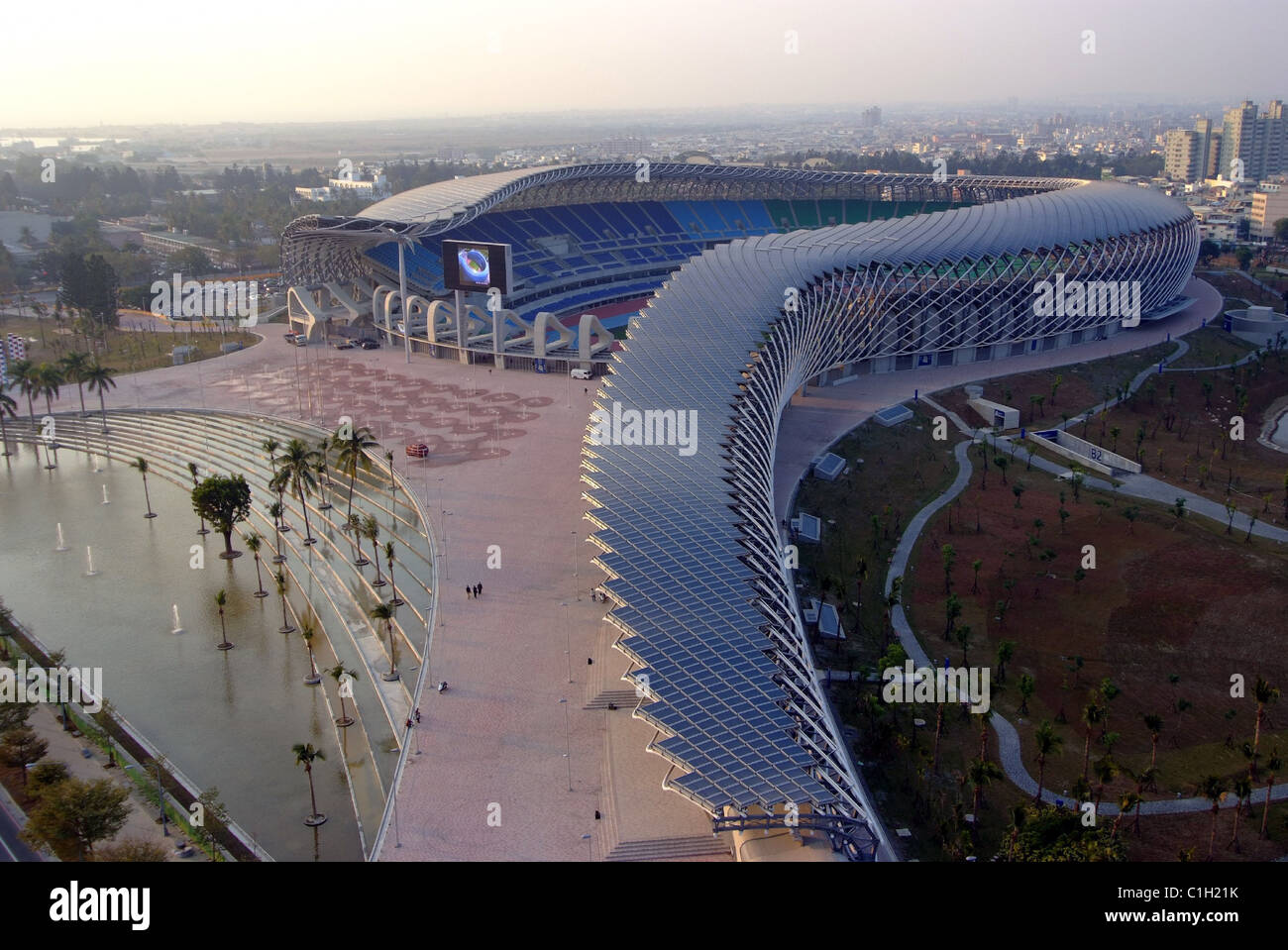 Taiwanese stadium is 100% solar-powered Taiwan's new solar stadium is ...