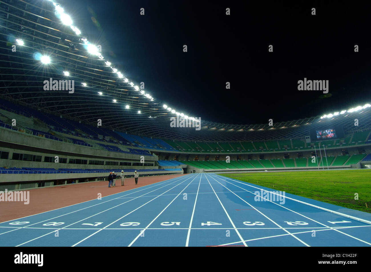 Taiwanese stadium is 100% solar-powered Taiwan's new solar stadium is ...